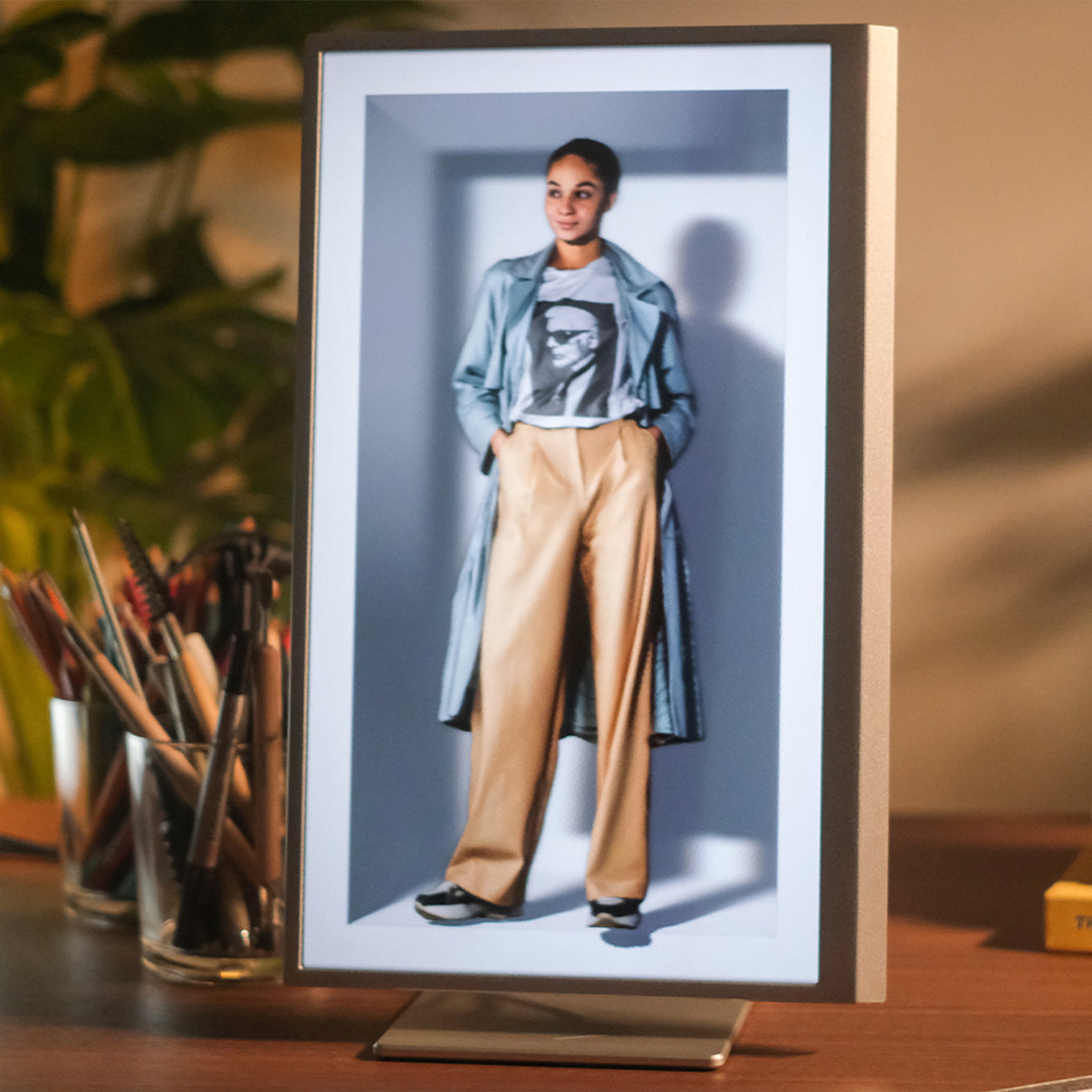 16" Light Field Display – Looking Glass Factory