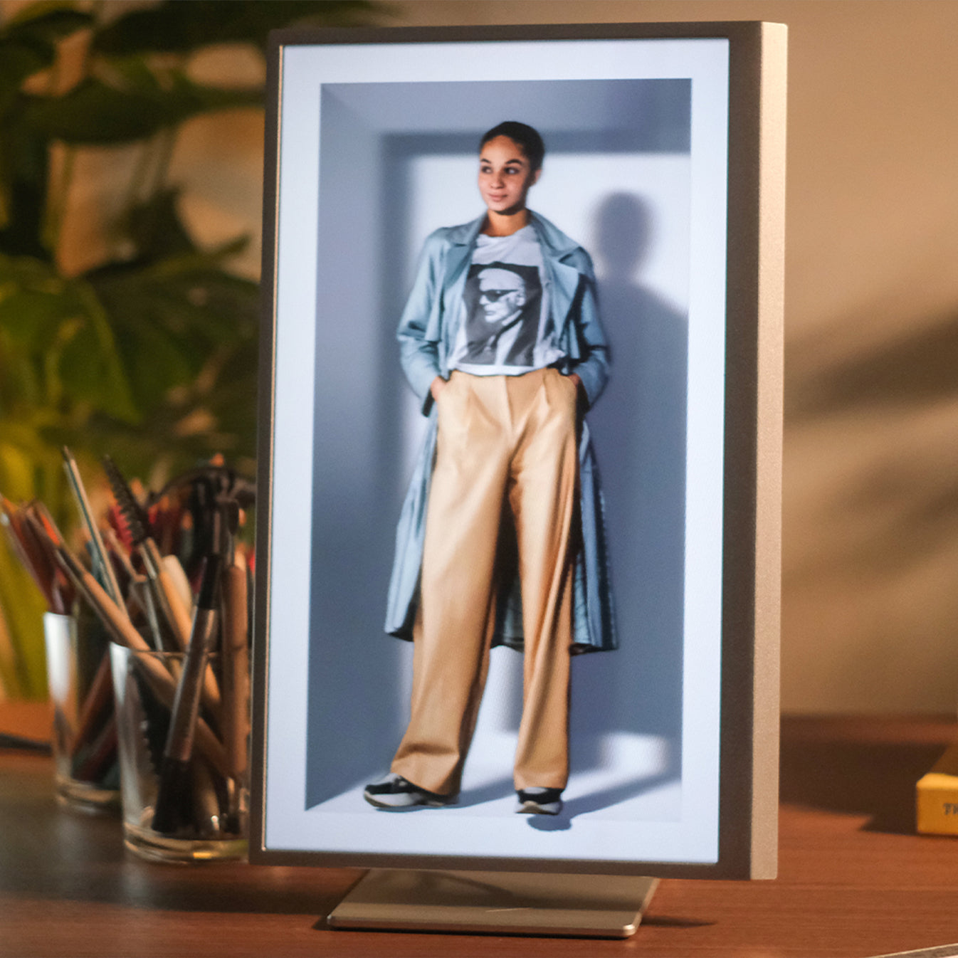 16" Light Field Display – Looking Glass Factory