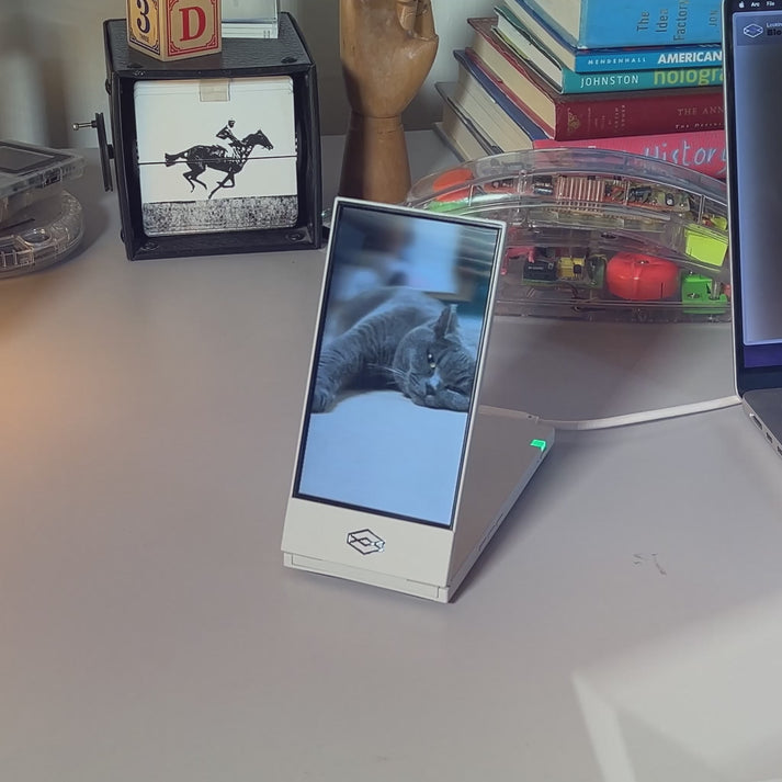 Looking Glass Go Frame – Looking Glass Factory